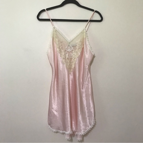 Vintage | Intimates & Sleepwear | Vintage Satin Baby Pink Lace Detail ...